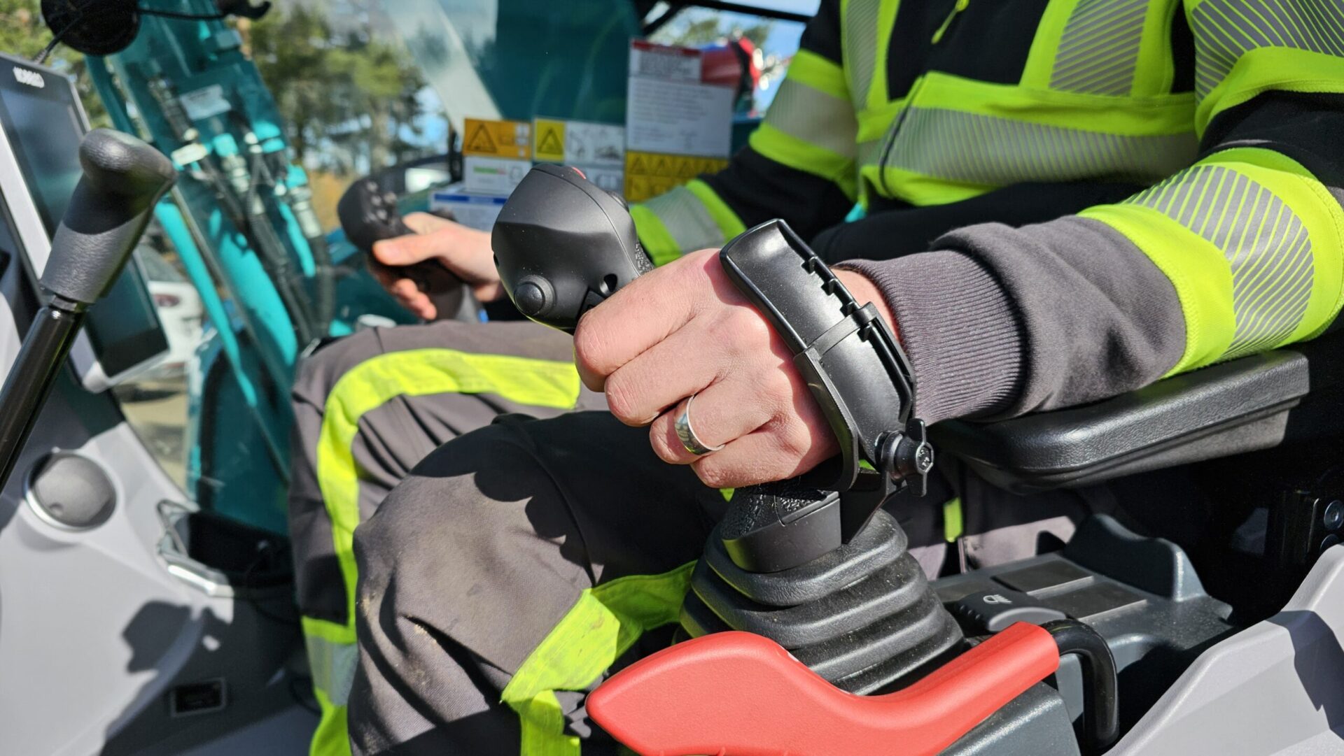 Start Page - SVAB - Joysticks and Control systems for Excavators